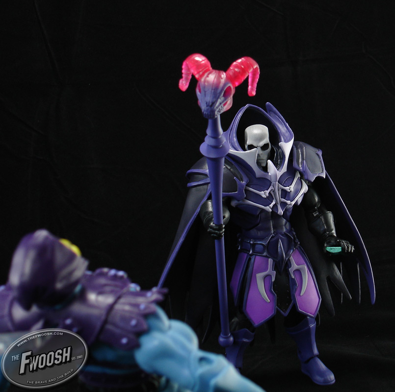 First Look – Masters of the Universe Classics The Faceless One