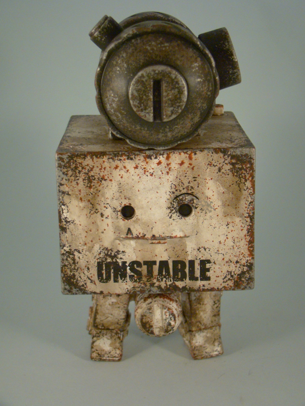 3A Toys Review – Square Bomb – BOOM!