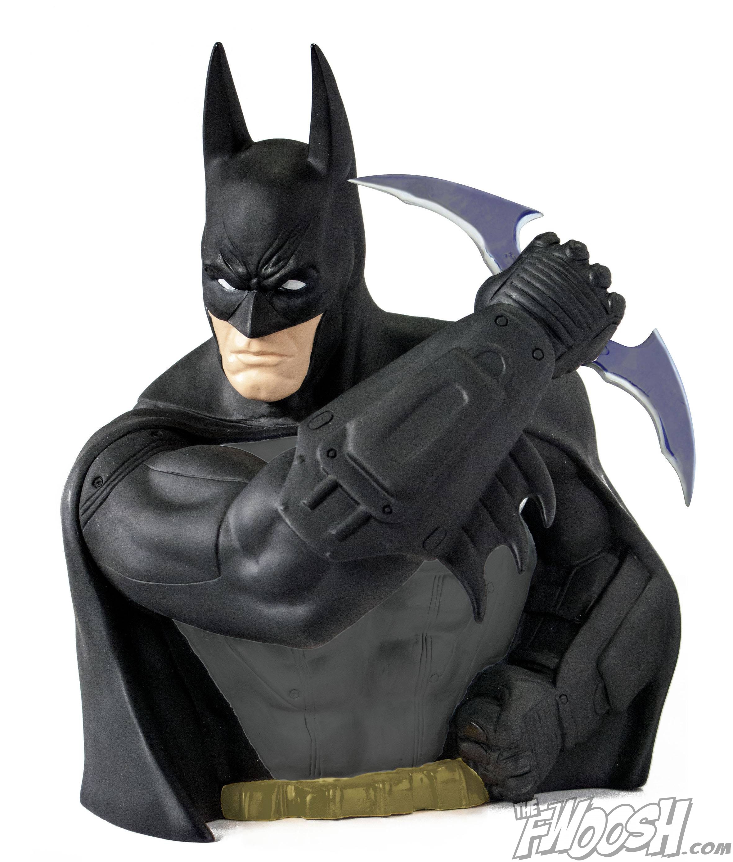 PREVIEWS Exclusive Hulk, Batman and Joker Bust Banks