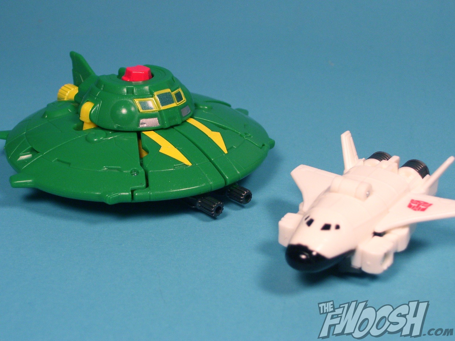 Hasbro – Transformers Generations Cosmos and Payload (Legends Class)