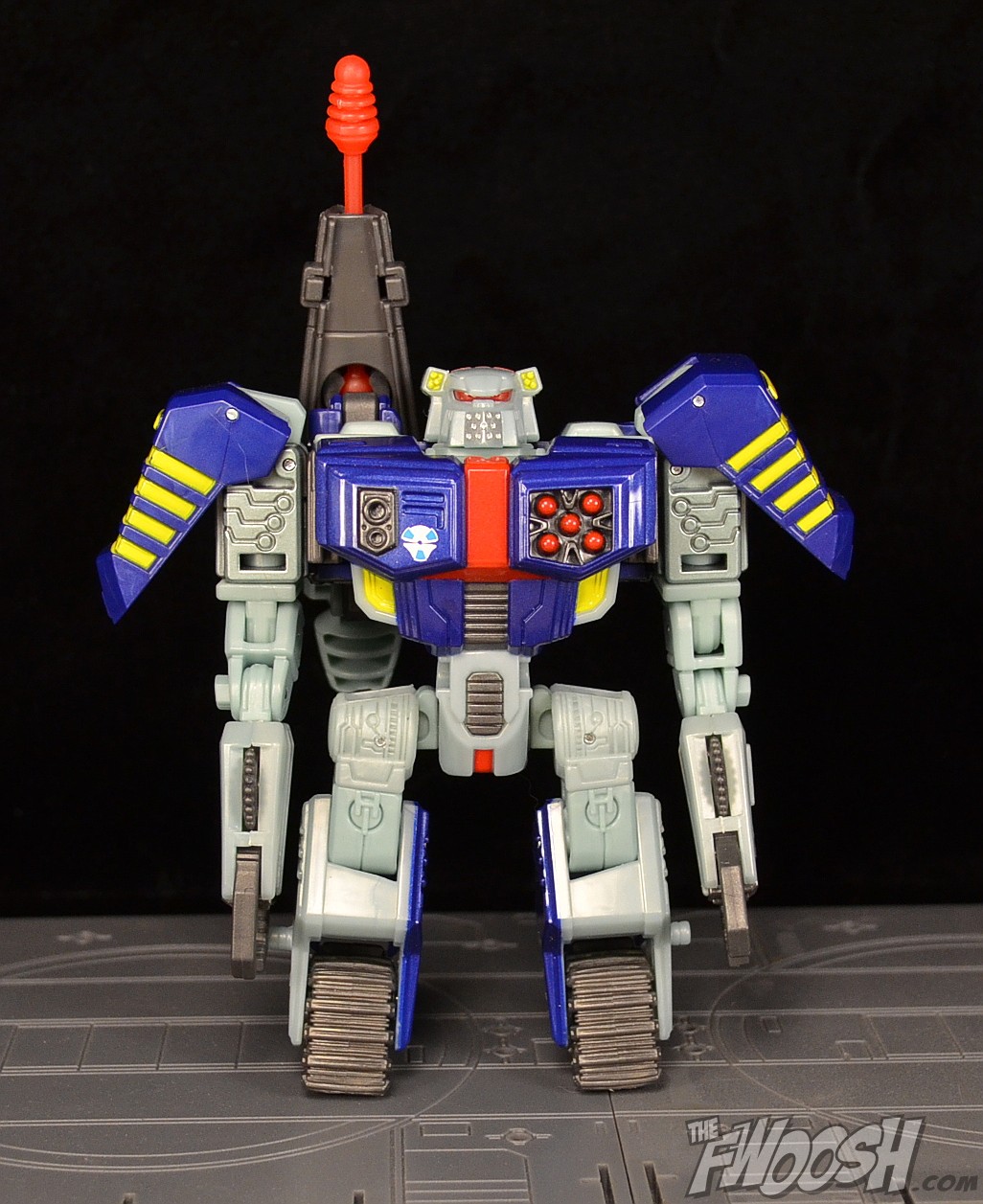 Hasbro – Transformers Generations: Tankor (Deluxe Class)