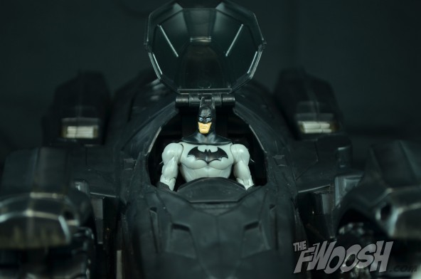 First Look – SDCC 2014 Batman: Arkham Knight Batmobile