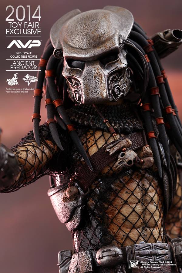 Hot Toys- Toy Fairs Exclusive Predator, Iron Man, and Joker