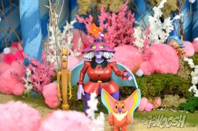 First Look – Masters of the Universe Classics Madame Razz and Broom