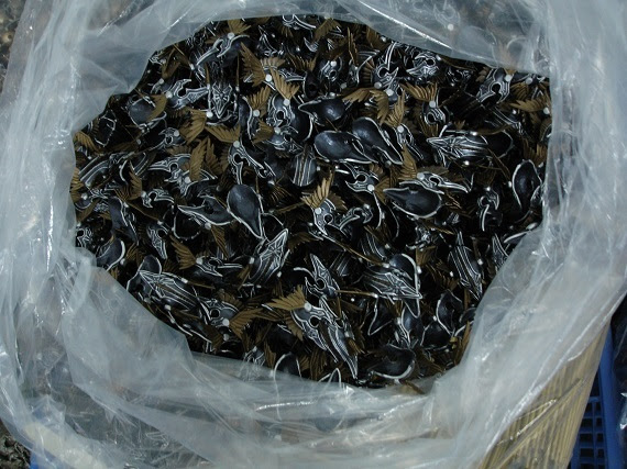 Four Horsemen – Gothitropolis Ravens Update: The Birds are on the Boat!