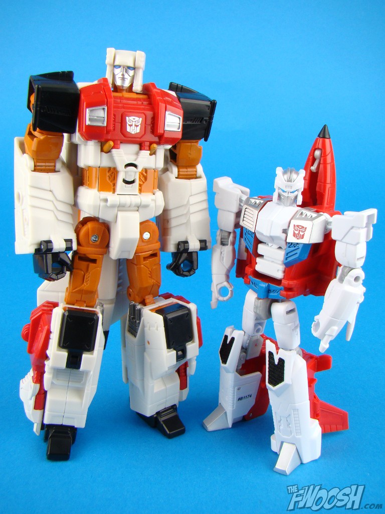 Hasbro: Transformers Combiner Wars Firefly