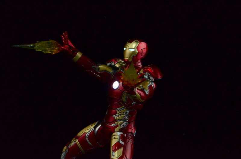 Comicave Studios: Iron Man Mark 43