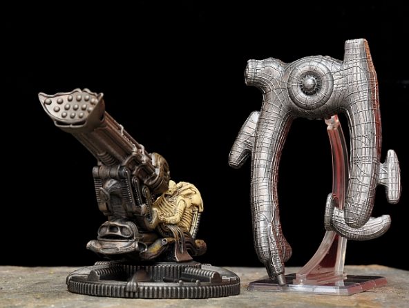 NECA: Cinemachines Alien Space Jockey and Derelict Ship