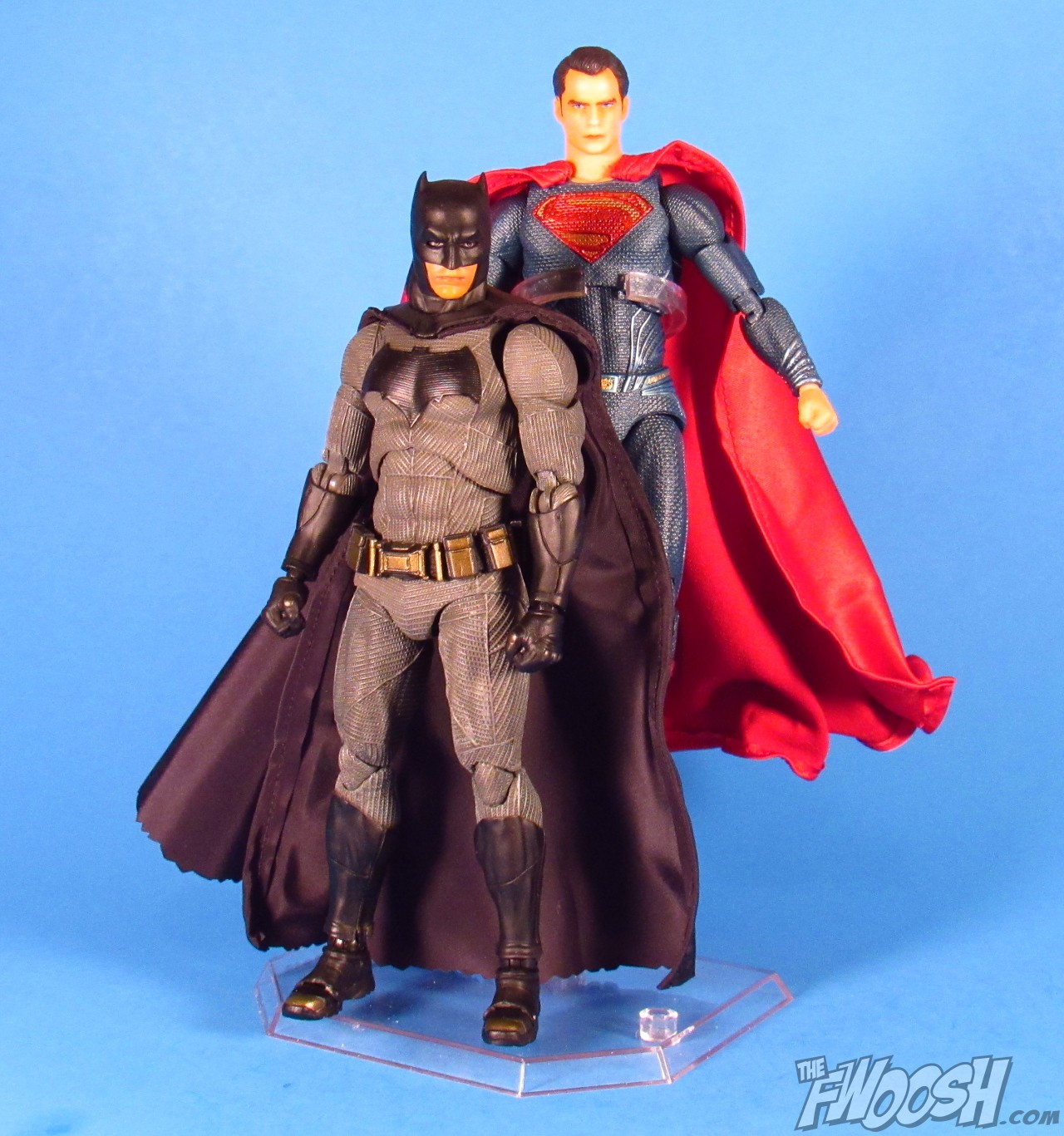 Medicom MAFEX DC Batman Versus Superman 09