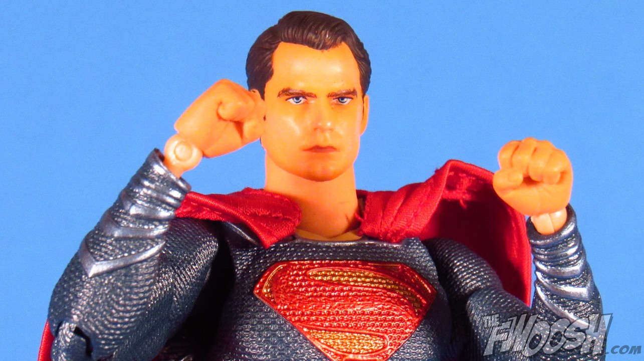 Medicom MAFEX DC Batman Versus Superman Superman Hands 01