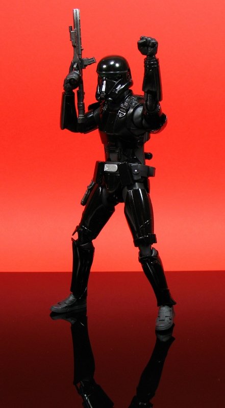 Bandai: S.H. Figuarts Star Wars Death Trooper