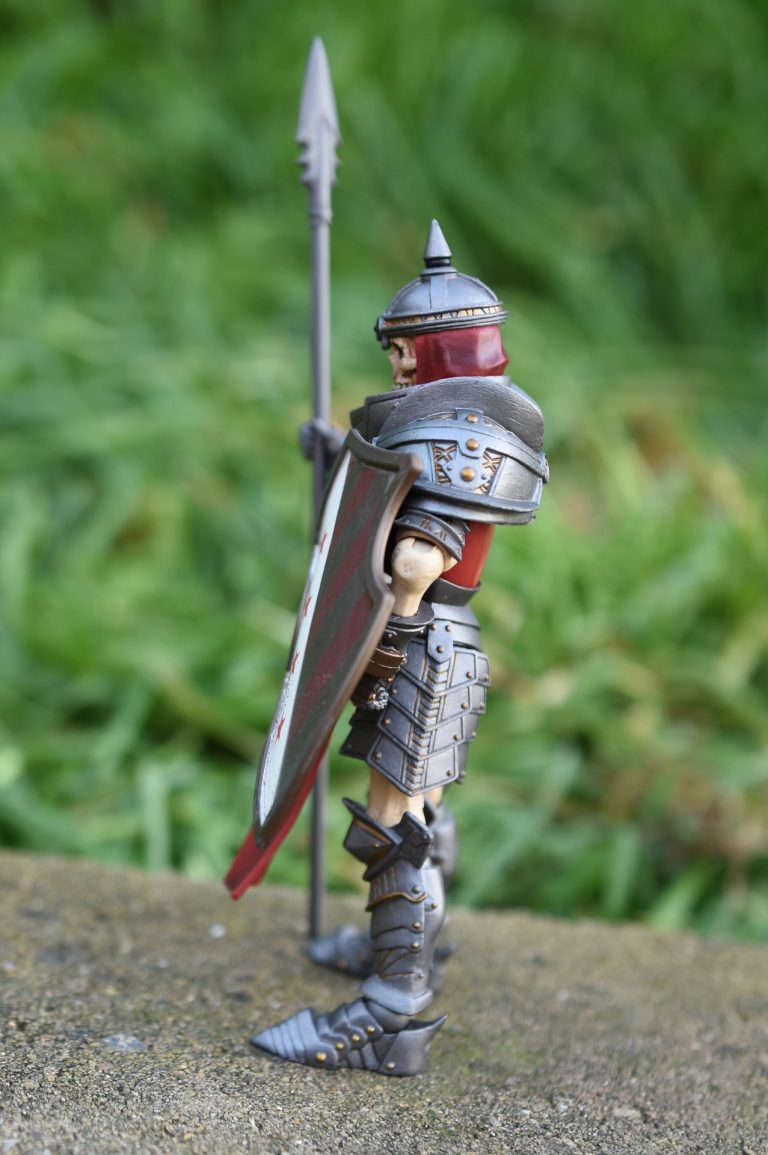 Four Horsemen Studios: Mythic Legions Skapular the Cryptbreaker