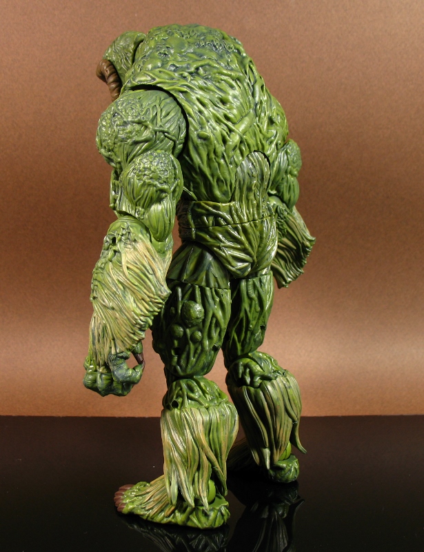 Hasbro: Marvel Legends Man-Thing Build-A-Figure