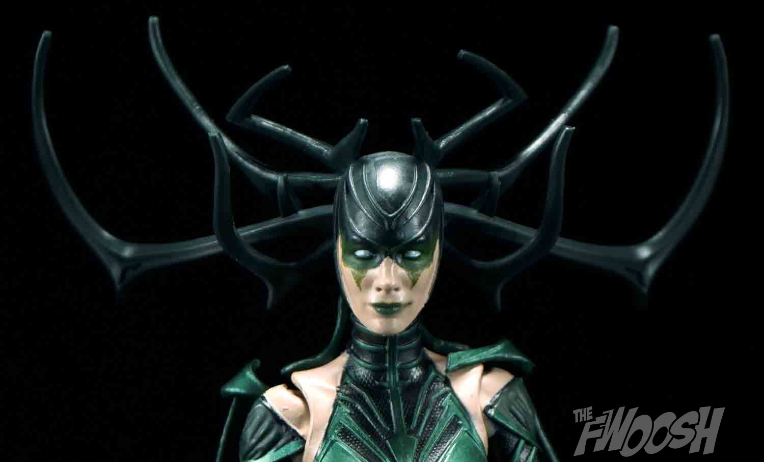Marvel-Legends-Thor-Ragnarok-Review-hela-close-1