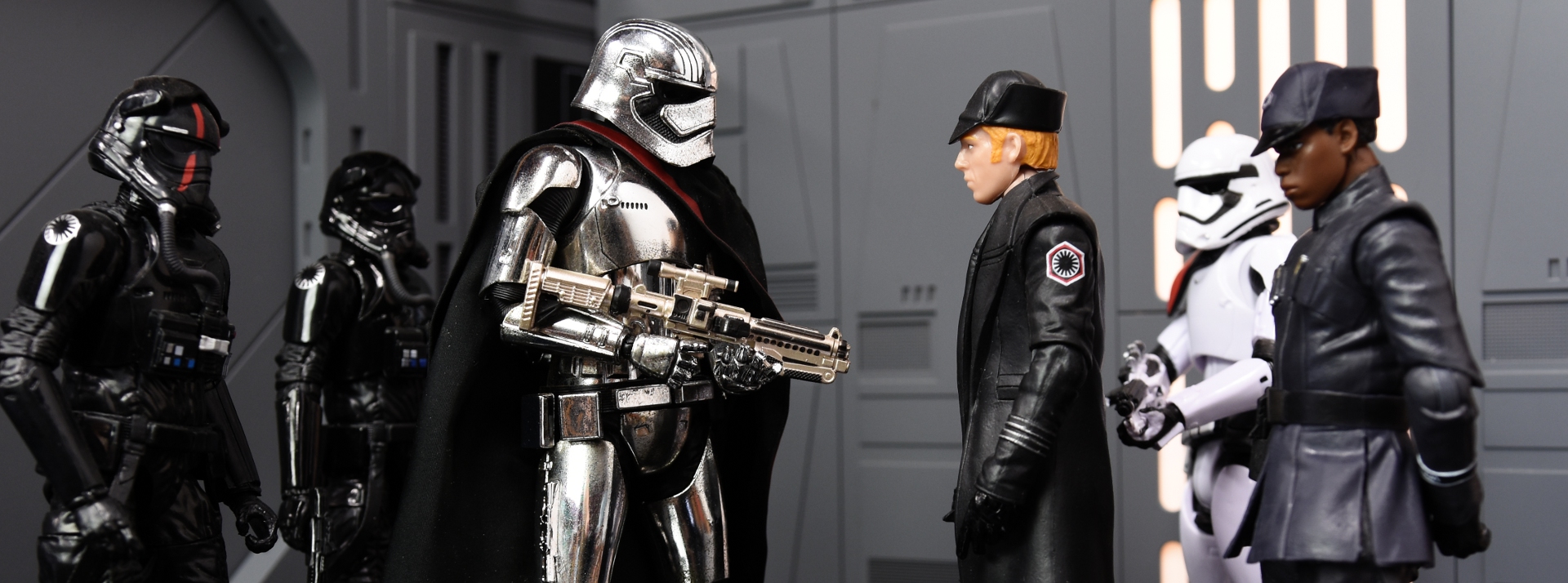 Hasbro: Star Wars: The Last Jedi First Order Disguise Finn