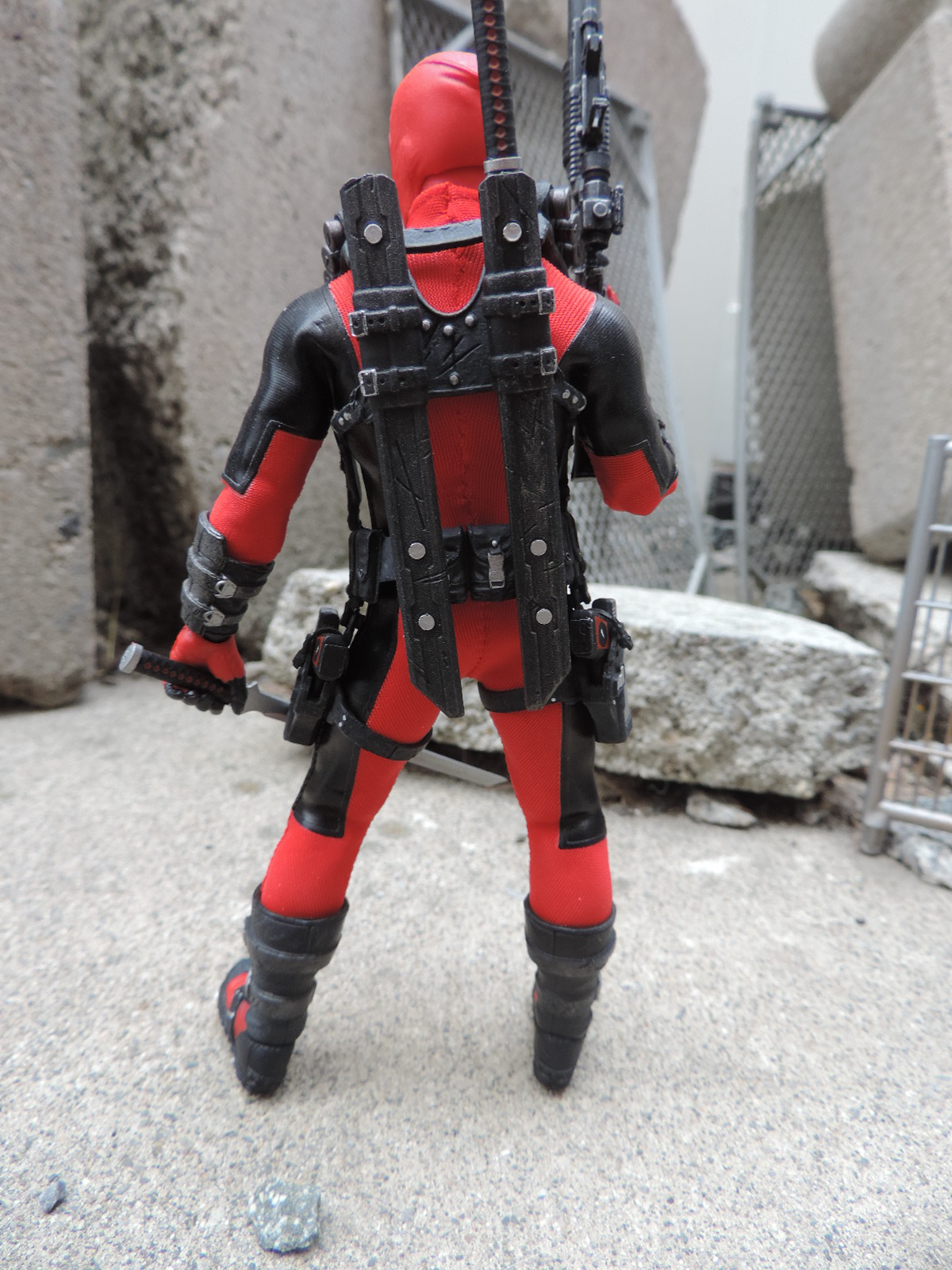 Mezco: One:12 Collective Deadpool (Standard Version)