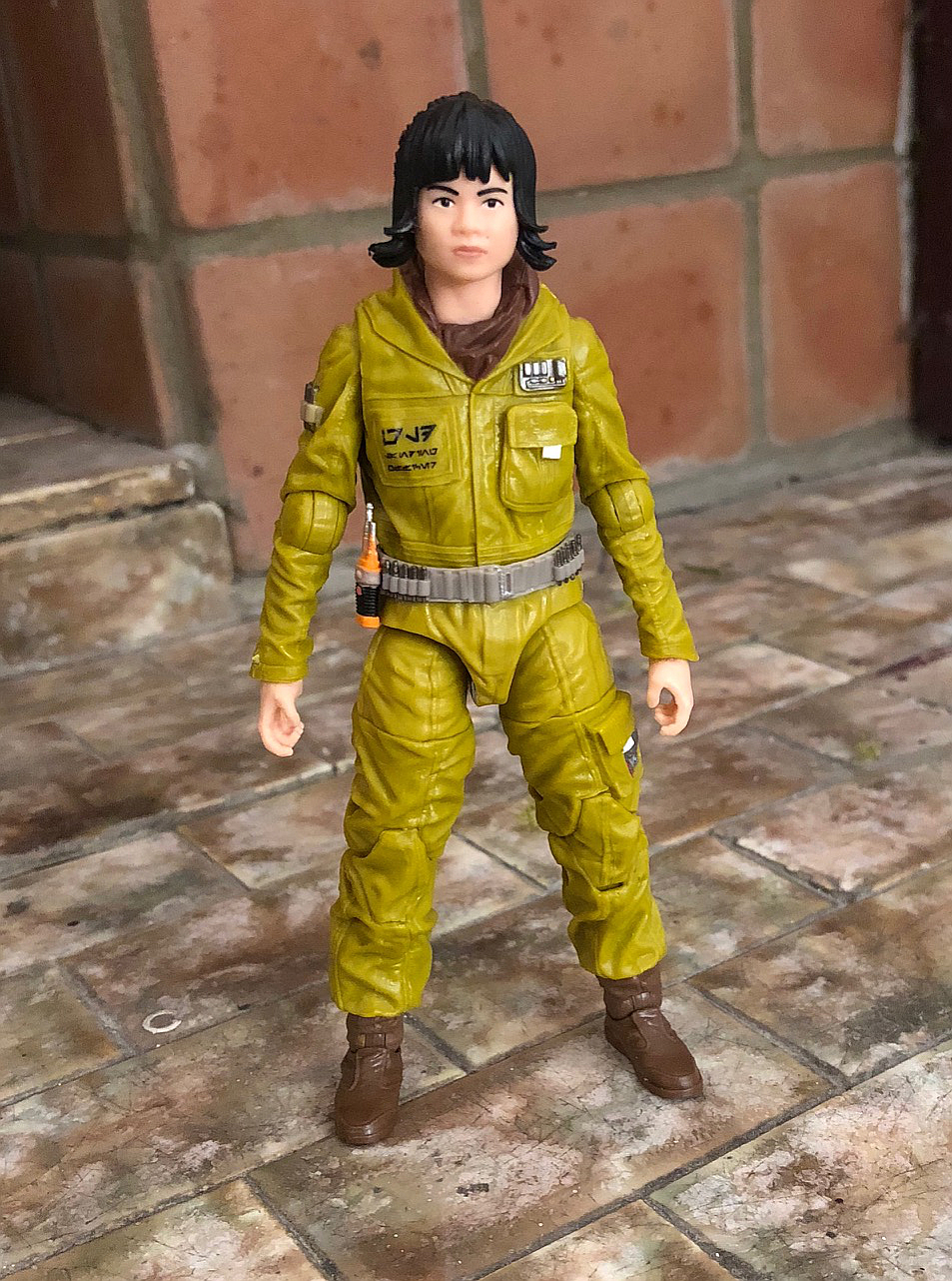 Hasbro: Star Wars Black Series Resistance Tech Rose Quick Pics