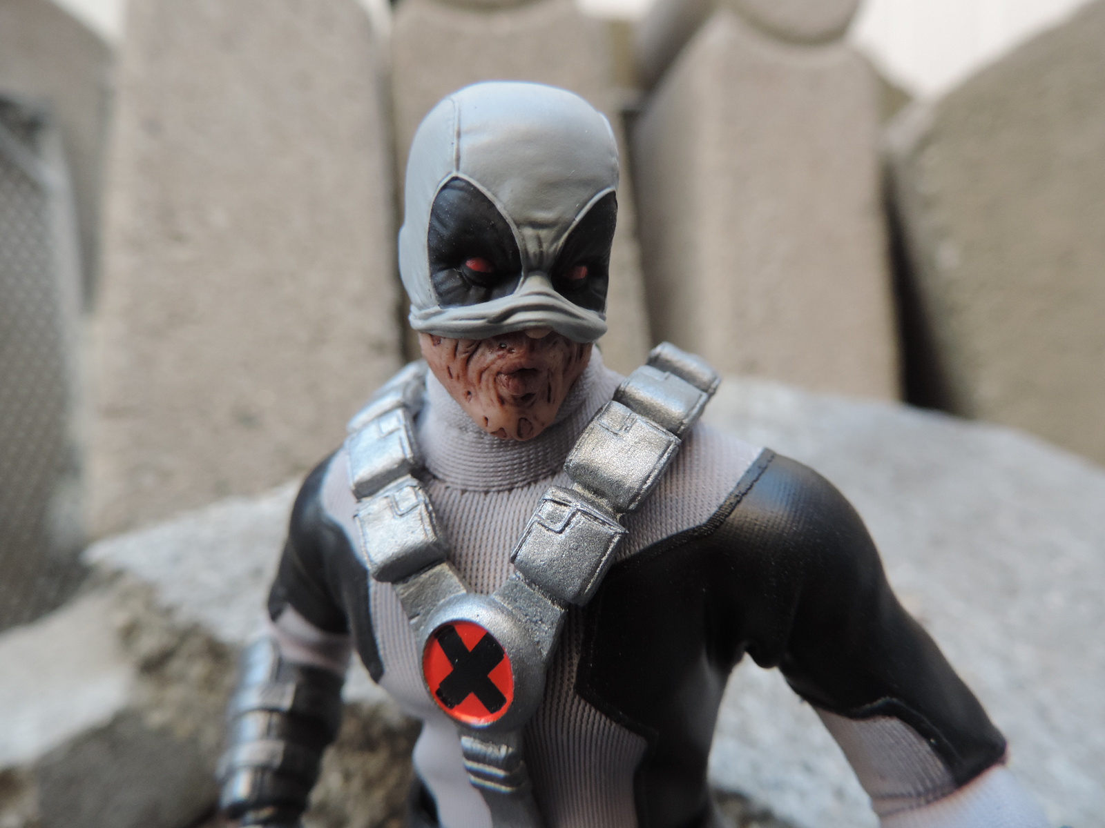 Mezco: One:12 Collective Deadpool PX Exclusive