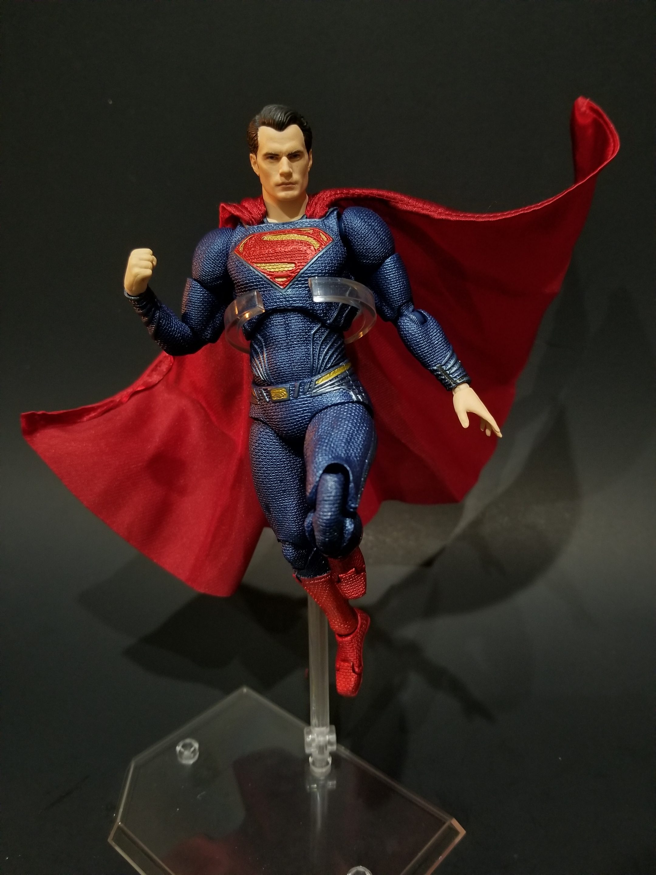 Medicom: Mafex Justice League Superman Review