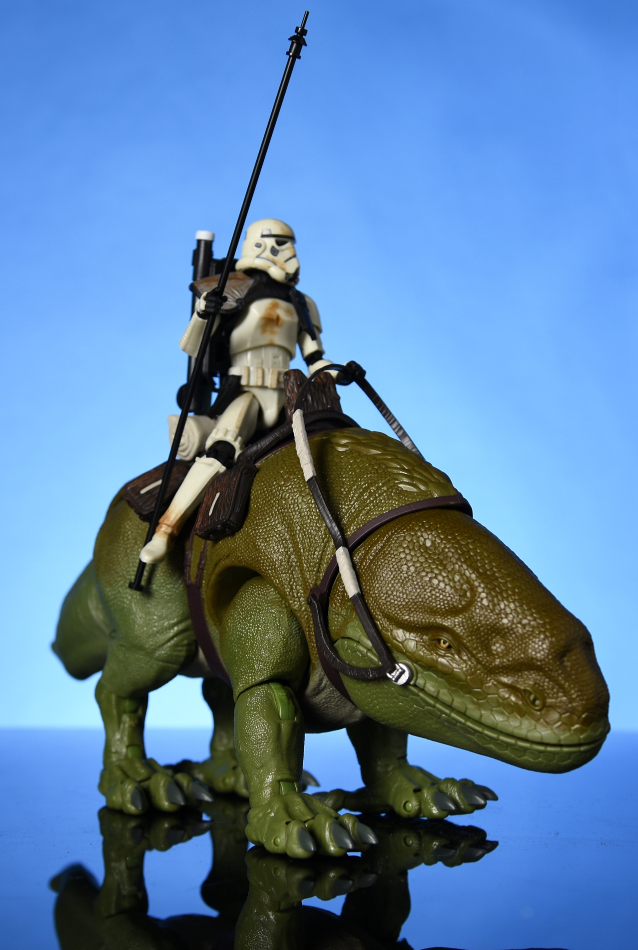 Hasbro: Black Series Dewback Review