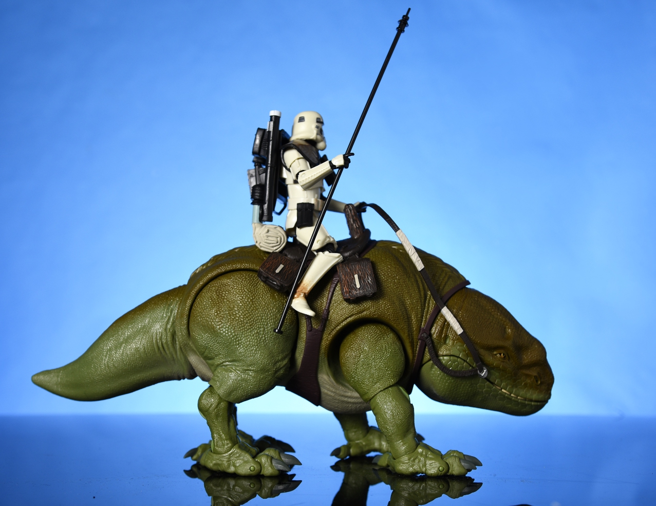 Hasbro: Black Series Dewback Review