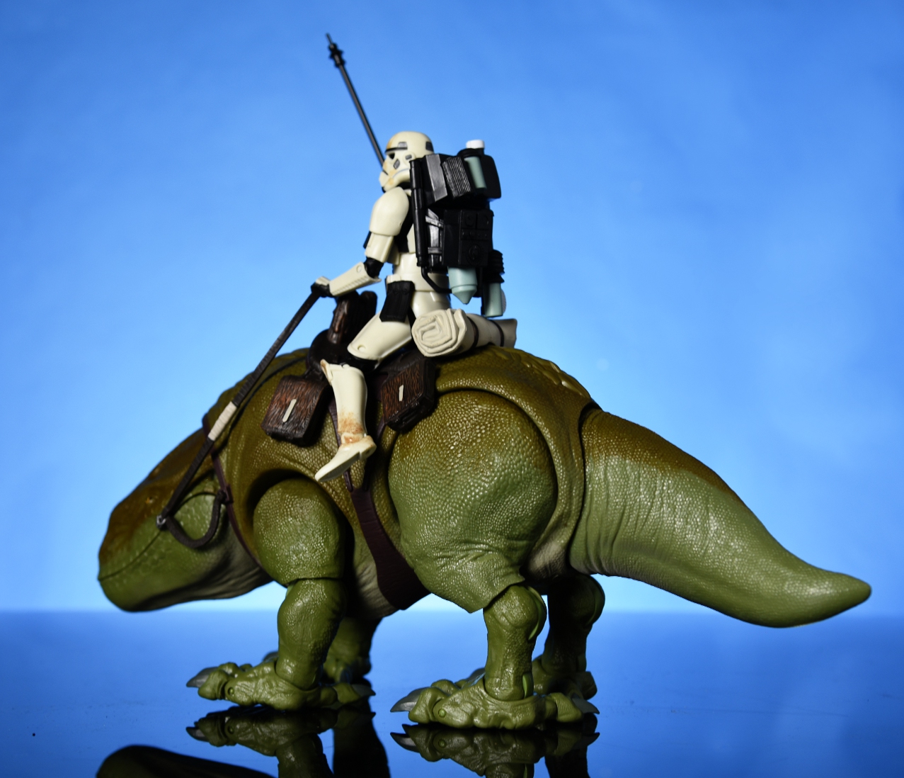 Hasbro: Black Series Dewback Review