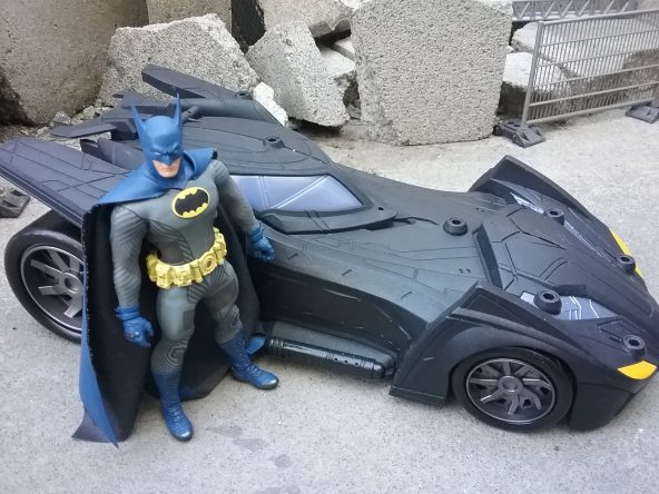 Mattel: Batman Knight Missions Batmobile
