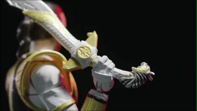 Fwoosh Weekly! MAFEX, Avengers, Power Rangers, DC Multiverse, Mezco ...