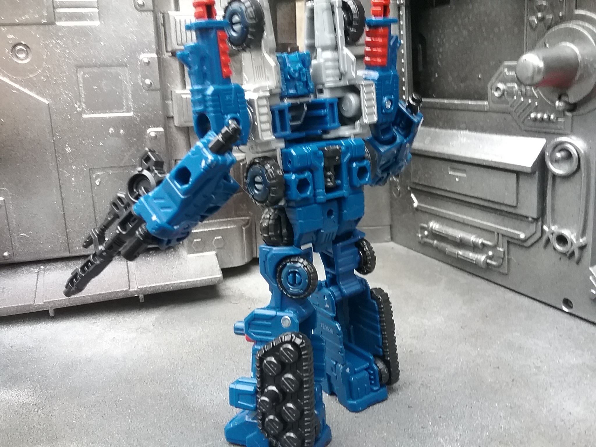 Hasbro: Transformers Siege Hound and Cog Review