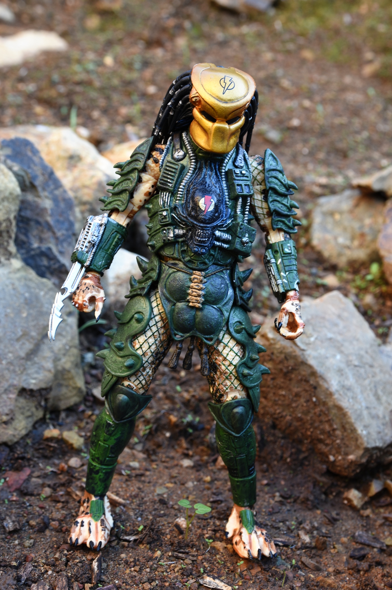 NECA: Aliens VS Predator Broken Tusk Predator