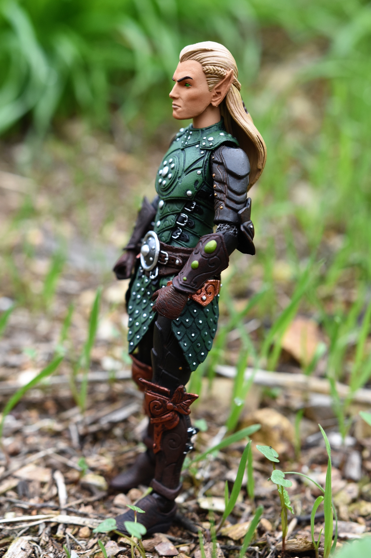 Four Horsemen Studios: Mythic Legions Advent of Decay Elf Ranger