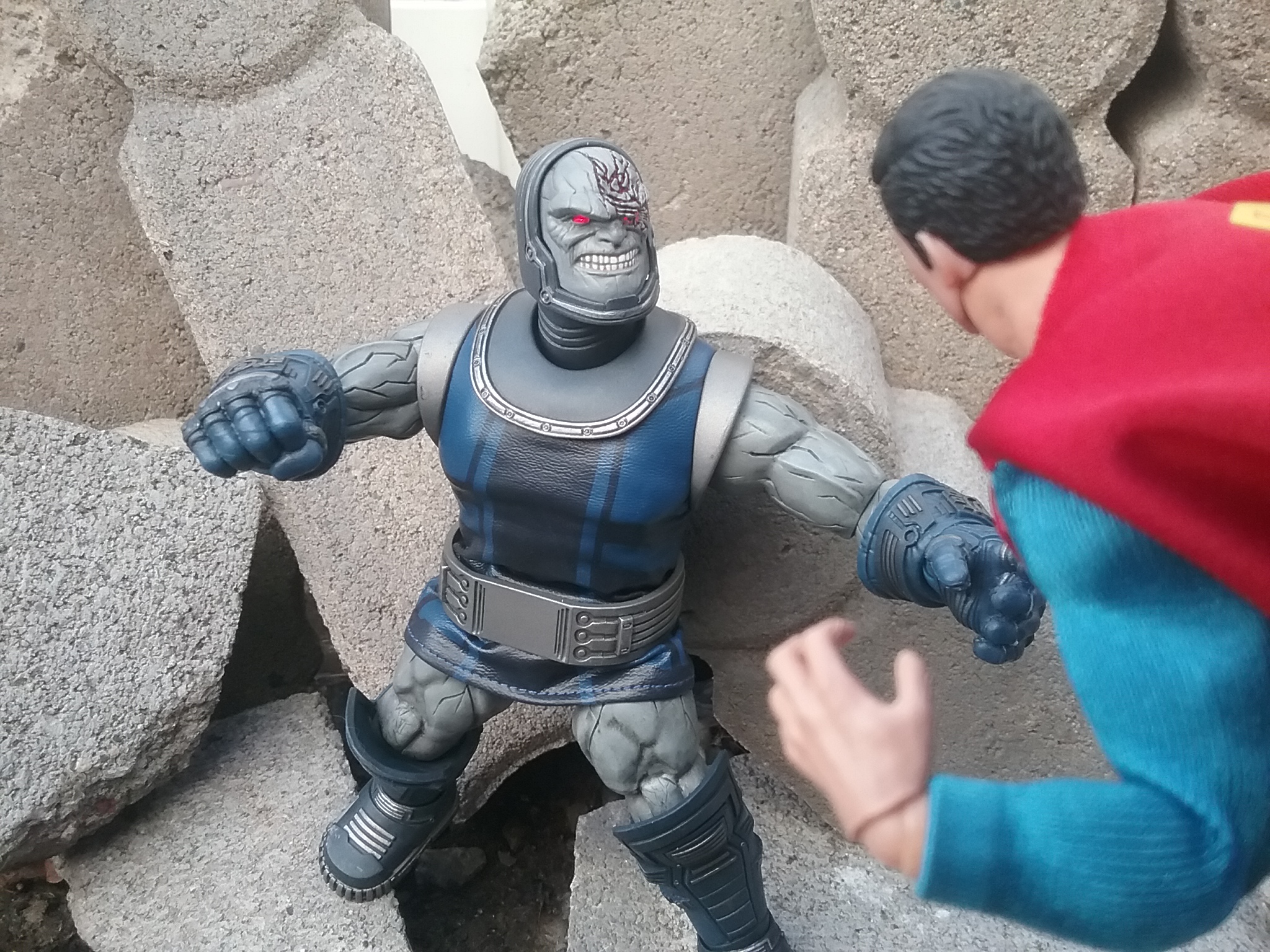 Mezco: One:12 Collective Darkseid