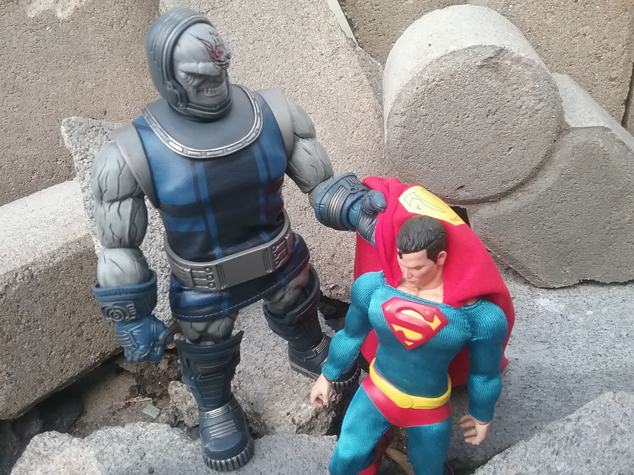 Mezco: One:12 Collective Darkseid