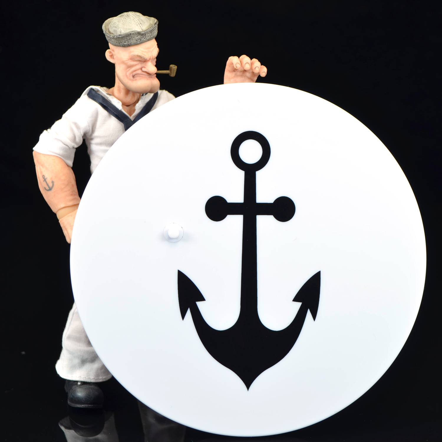 Mezco-One-12-Collective-Exclusive-Sailor-Suit-Popeye-Review-Close-base