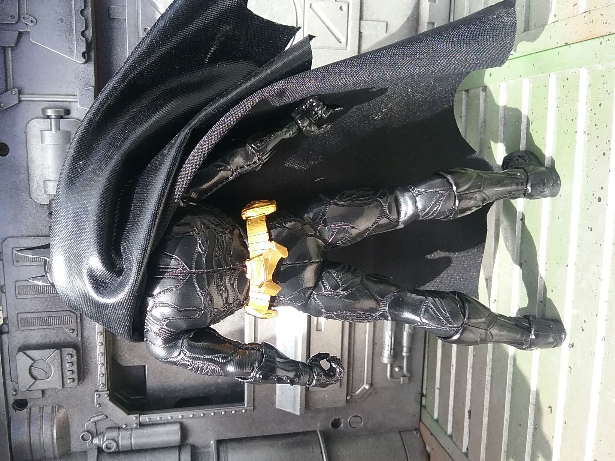 Mezco: One:12 Collective Onyx Edition Batman Sovereign Knight Review