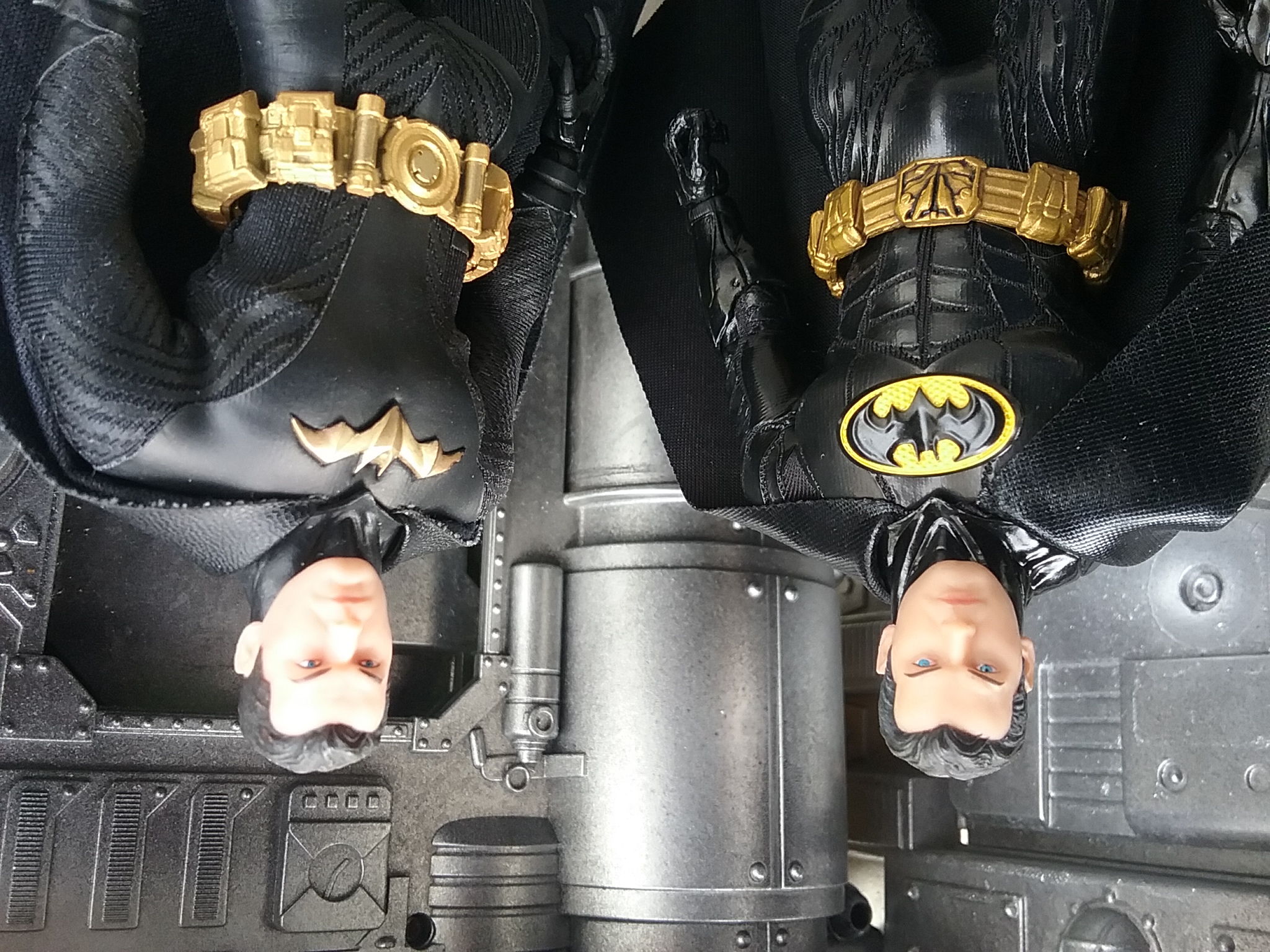 Mezco: One:12 Collective Onyx Edition Batman Sovereign Knight Review