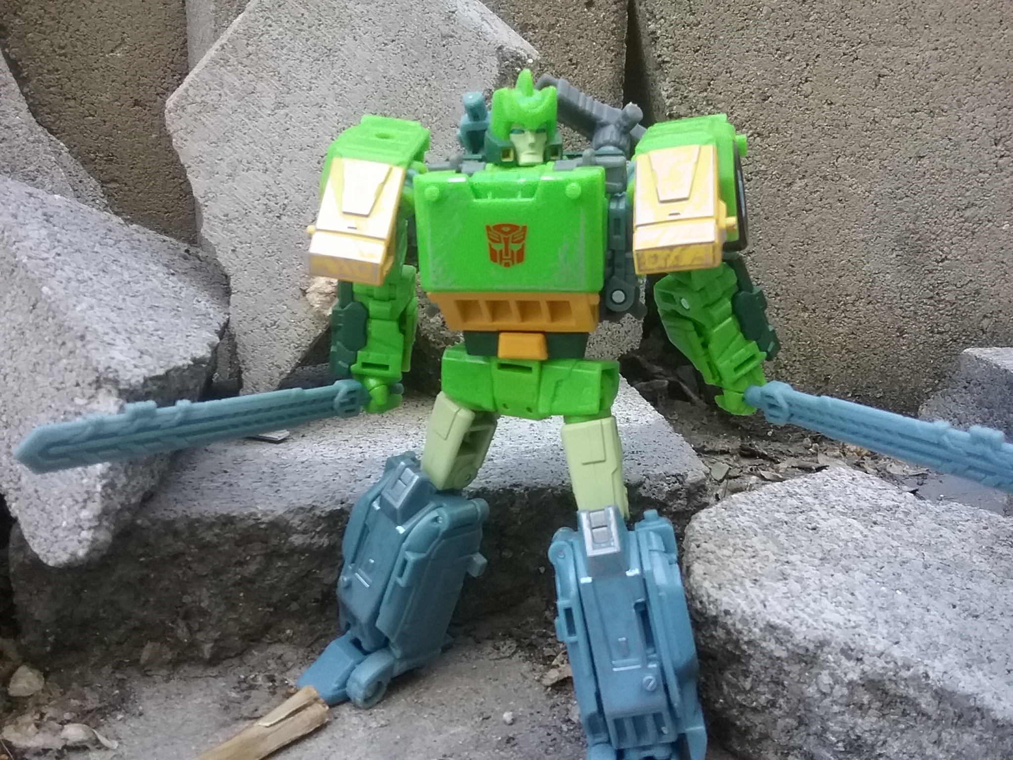 Hasbro: Transformers Siege Voyager Springer Review