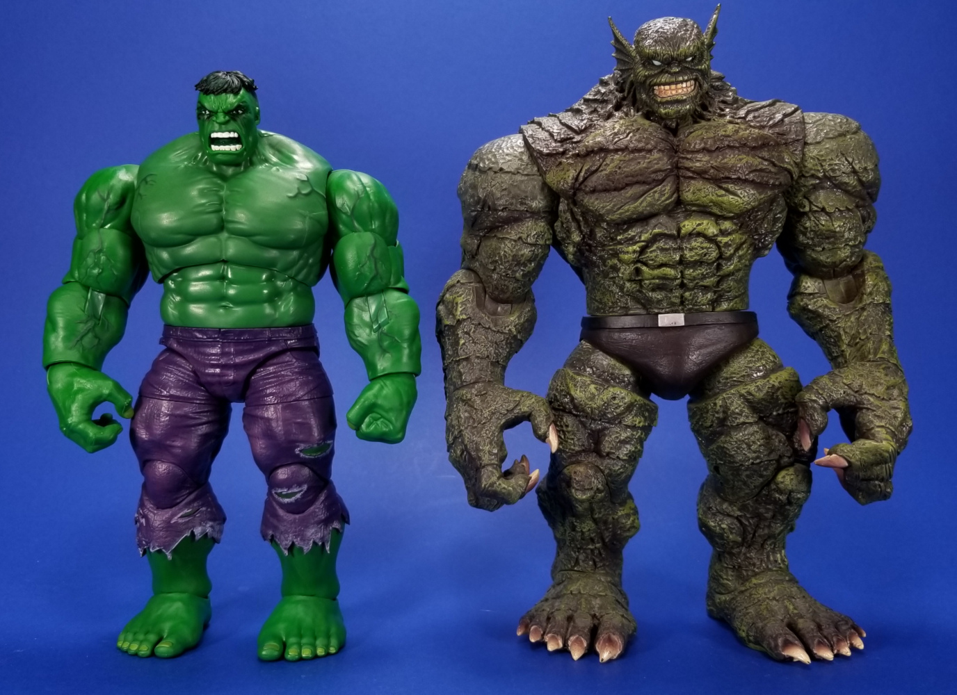 Hasbro: SDCC Marvel Legends Retro Carded Hulk Video Review and Quick Pics
