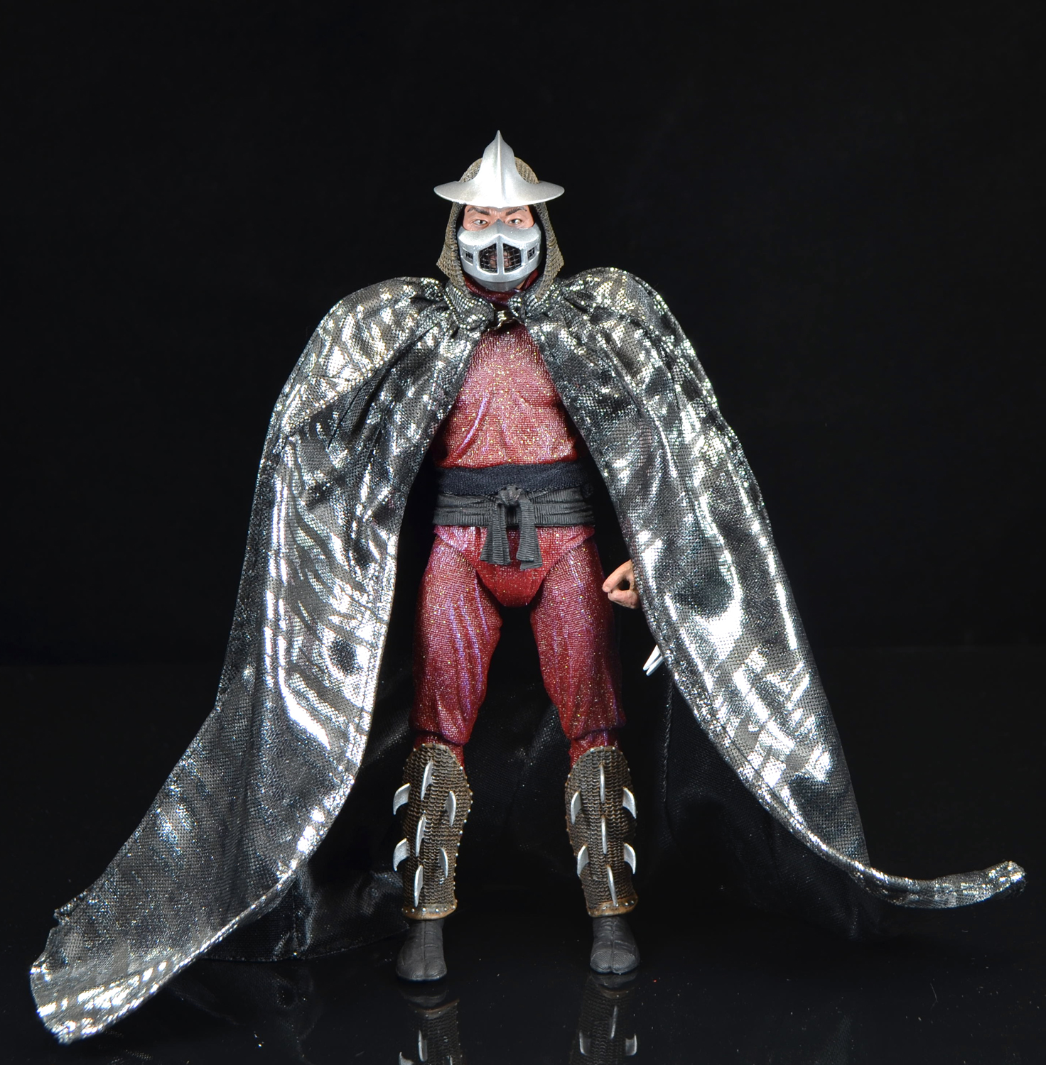 NECA-TMNT-Movie-Capture-of-Splinter-SDCC-Set-Review-shredder-cape-1
