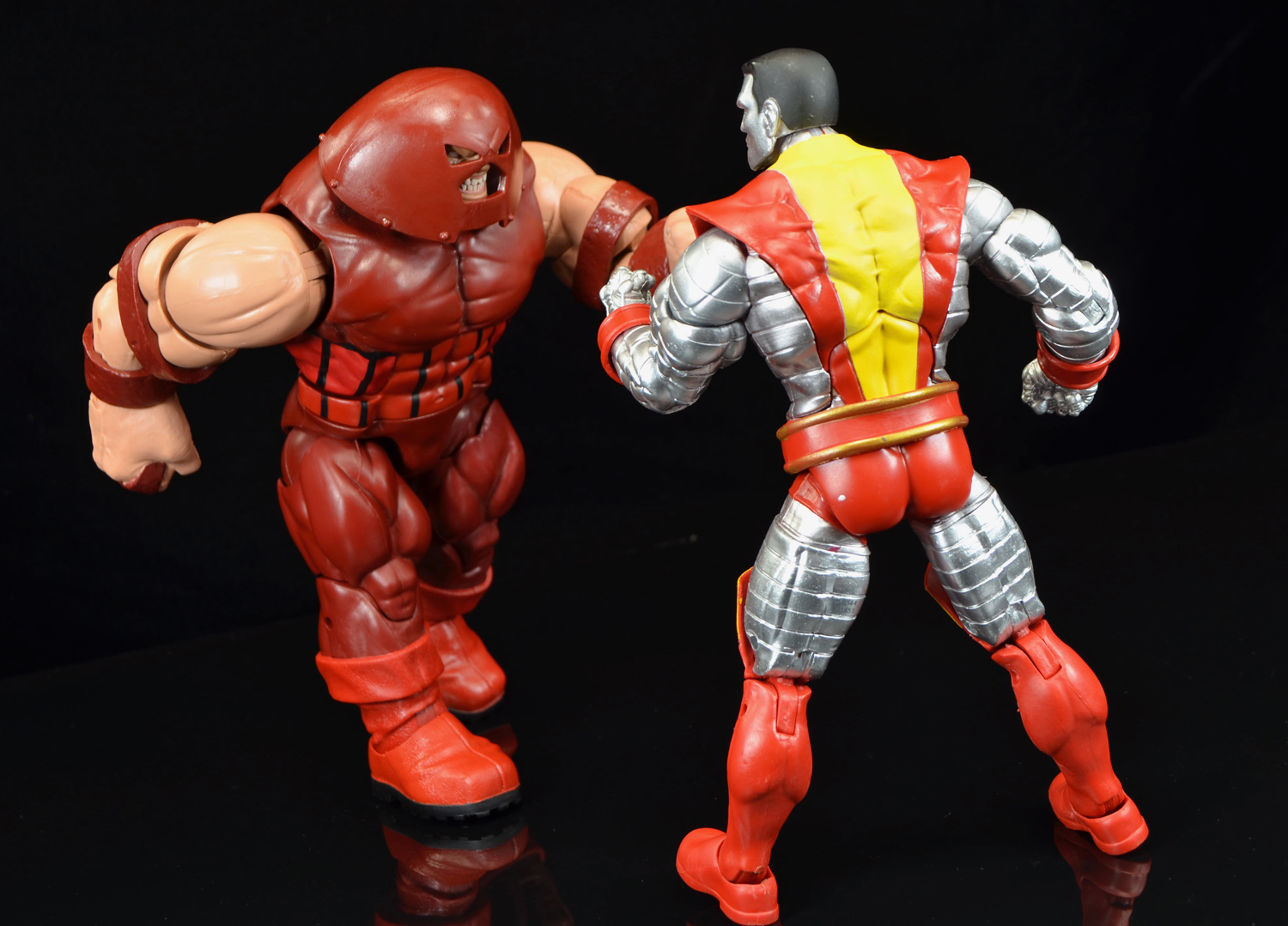 Hasbro-Marvel-Legends-80th-Anniversary-Colossus-vs-Juggernaut-Review-versus