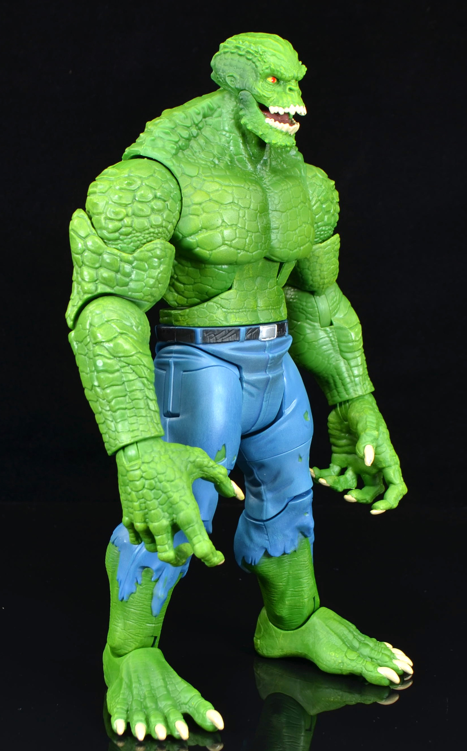 Mattel-DC-Multiverse-Killer-Croc-Series-Review-Croc-turn-1