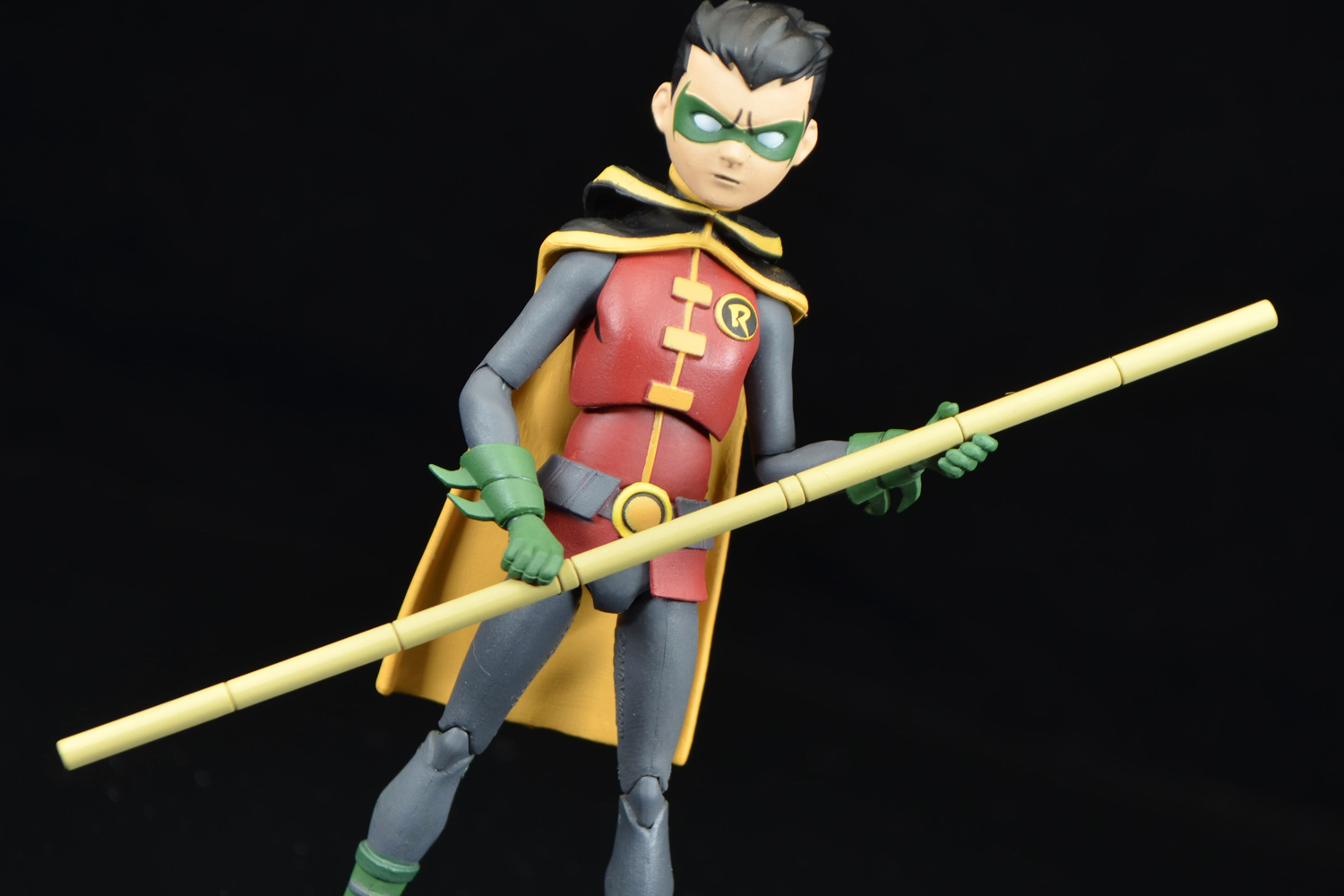 DC-Collectibles-Batman-vs-TMNT-Review-Robin-staff