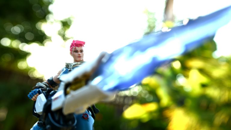 Hasbro: Overwatch Ultimates Zarya Review