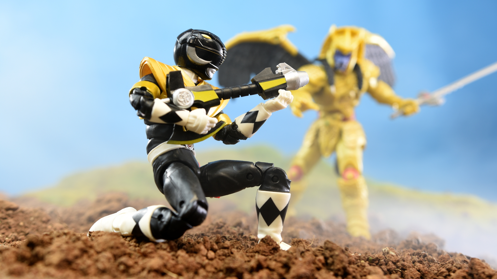 Hasbro: Power Rangers Lightning Collection Dragon Shield Black Ranger ...