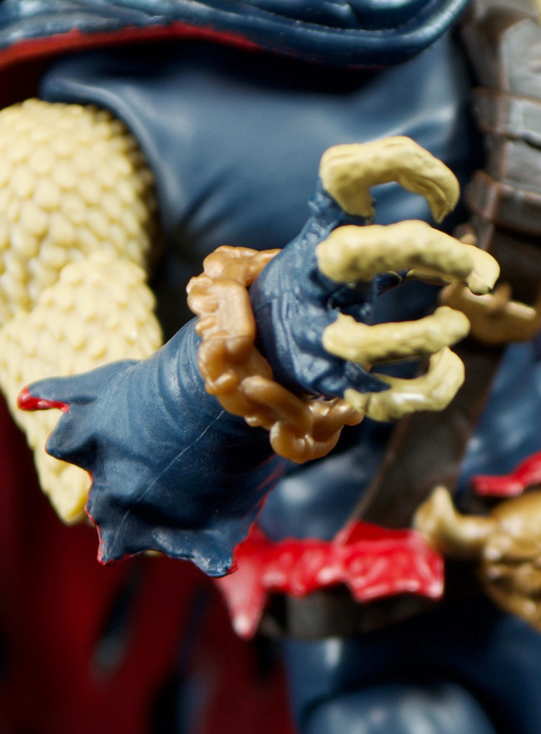 Hasbro: Marvel Legends Demogoblin, Spider-Armor MK III, Superior ...