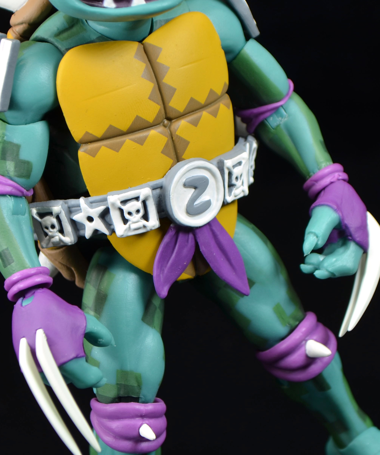 NECA-Teenage-Mutant-Ninja-Turtles-In-Time-Review-Slash-chest