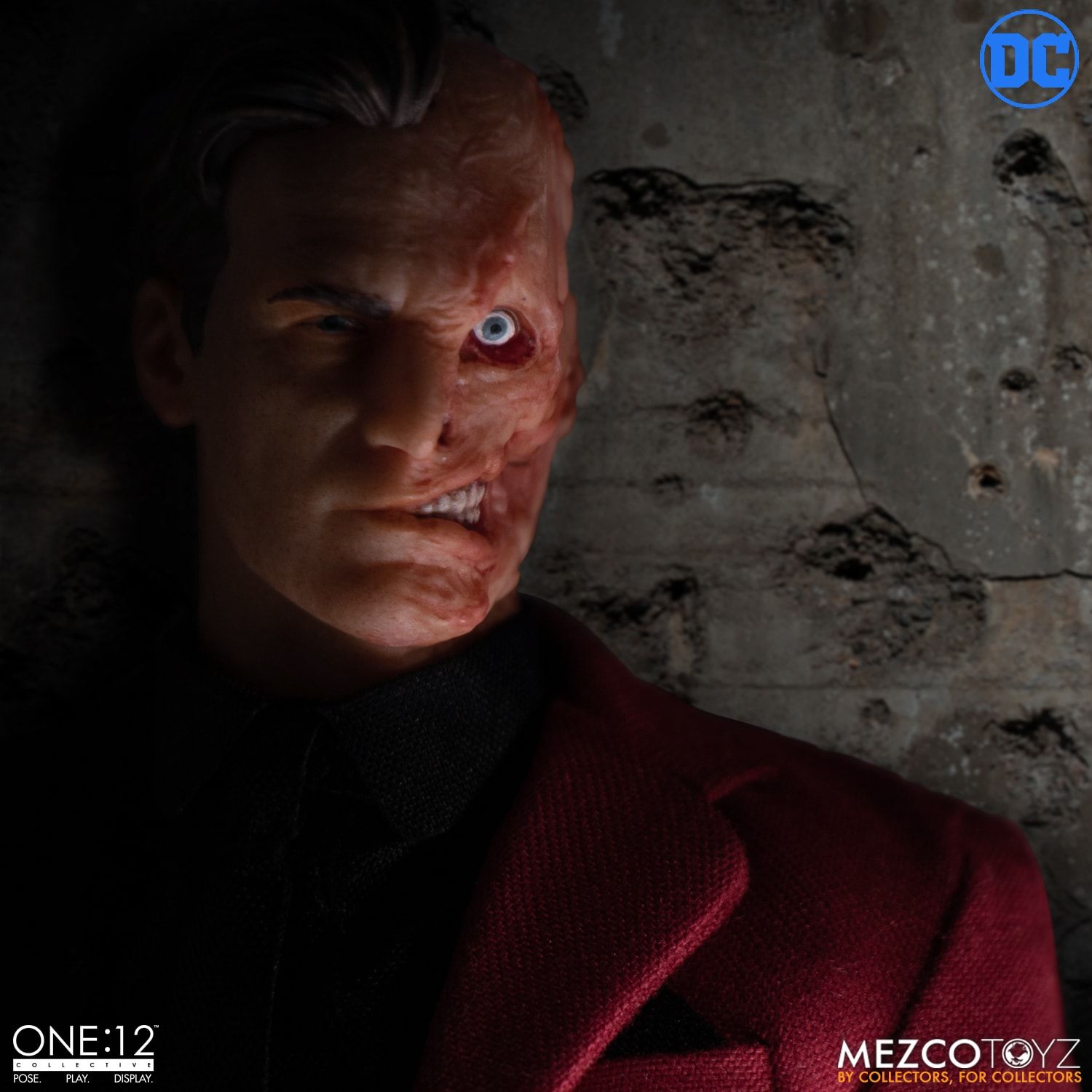 Mezco One:12 Collective DC Two-Face Promo Images and Pre-Order