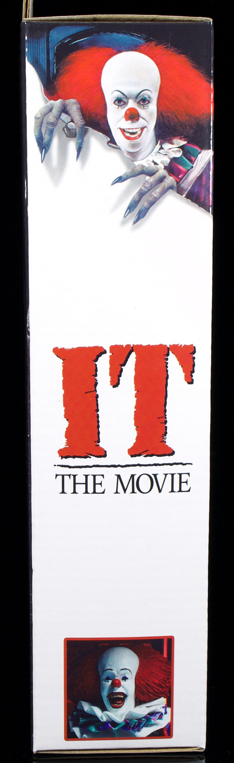 NECA-Stephen-King-IT-Pennywise-Review-spine