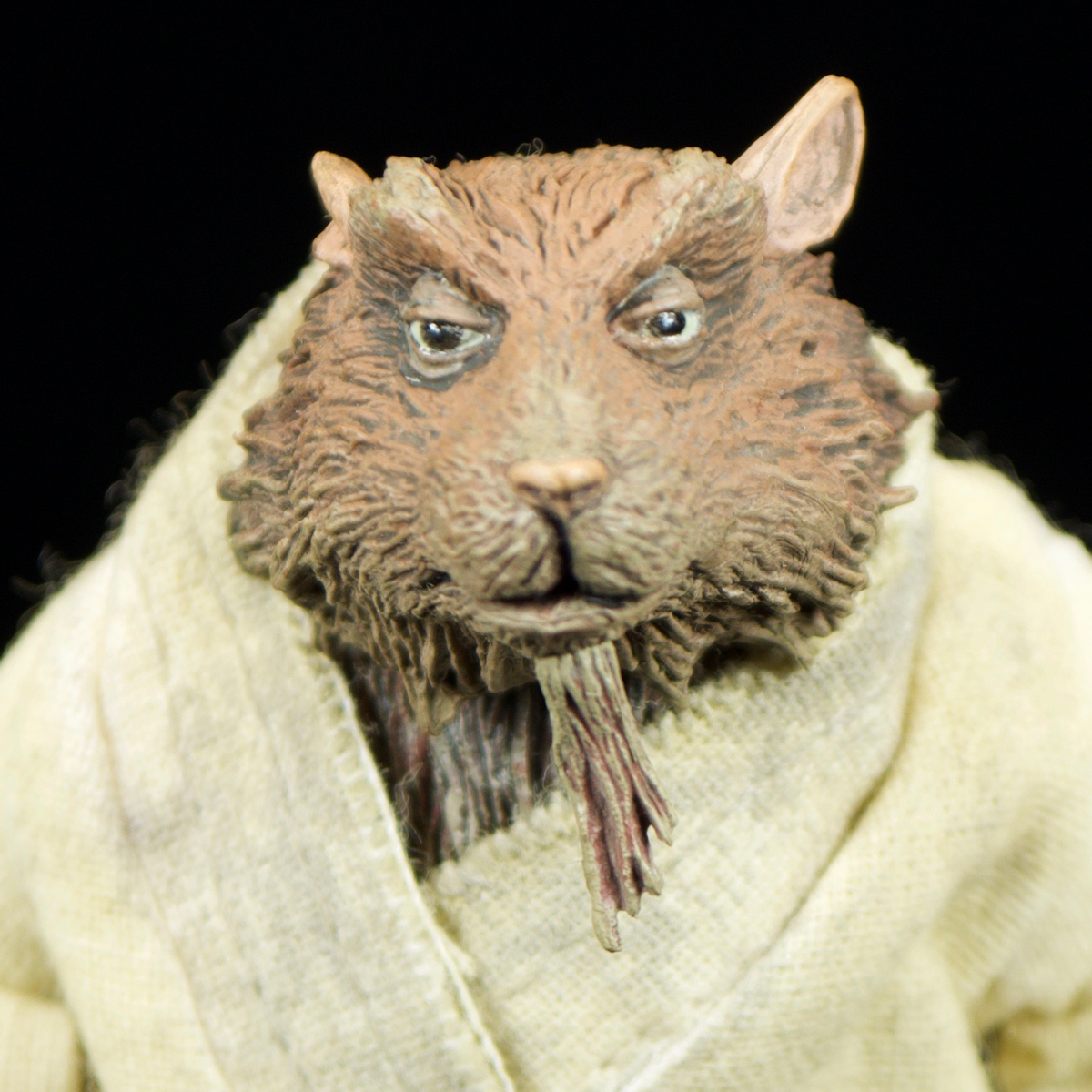 NECA-Teenage-Mutant-Ninja-Turtles-Movie-Splinter-Review-close