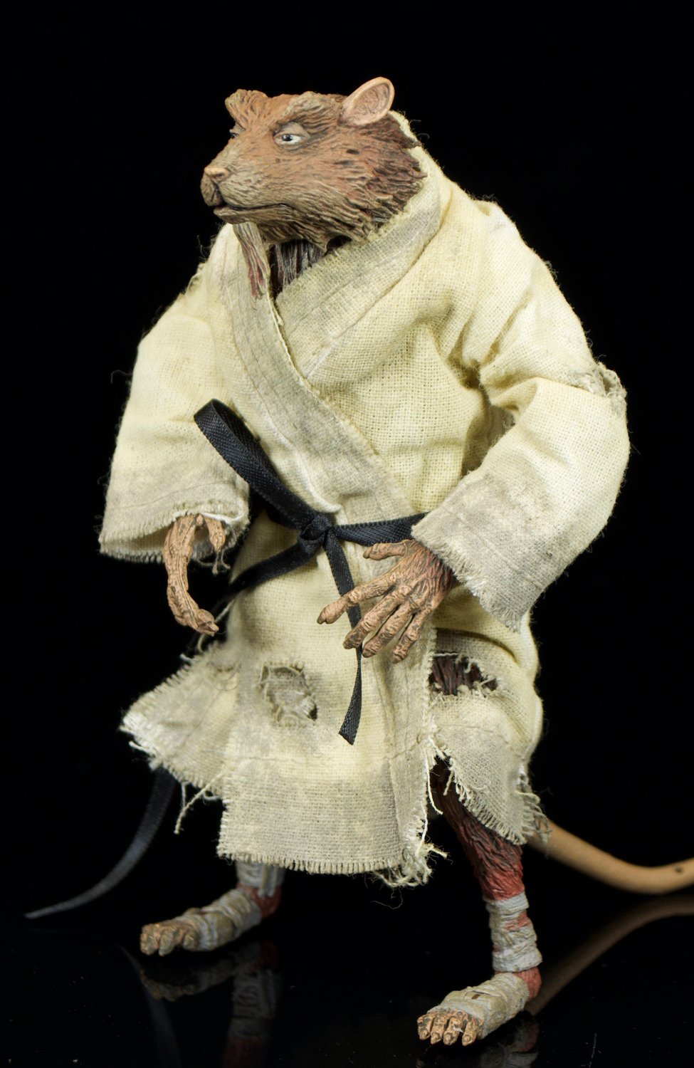 NECA-Teenage-Mutant-Ninja-Turtles-Movie-Splinter-Review-turn-2